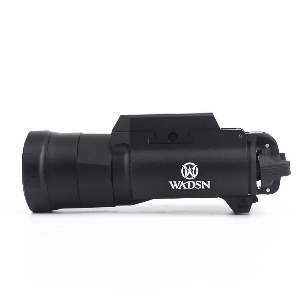 WADSN LED FLASHLIGHT 650 LUMEN BLACK (WD4003-B) | Jolly Softair